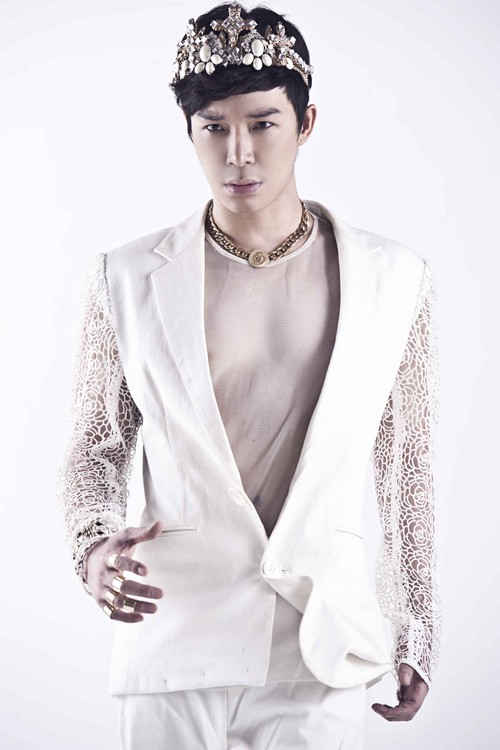 Nathan Lee lạnh lùng hóa thân ông hoàng Opera