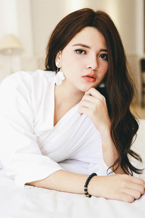 Em gái của Hoa hậu Trần Thị Quỳnh xinh đẹp như hot girl dù mới 18 tuổi