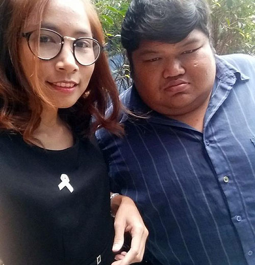 Chuyện tình nữ y tá mảnh khảnh yêu say đắm chàng trai vừa béo vừa xấu