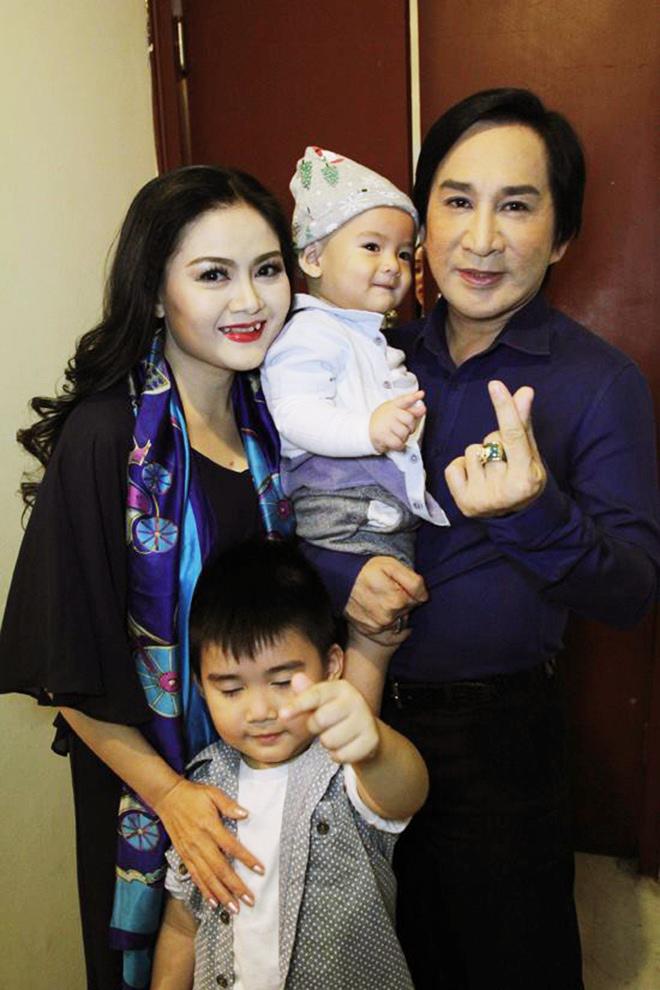 Bố 5 con Kim Tử Long tiết lộ thuở nhỏ mặc đồ con gái, thậm chí cả ...