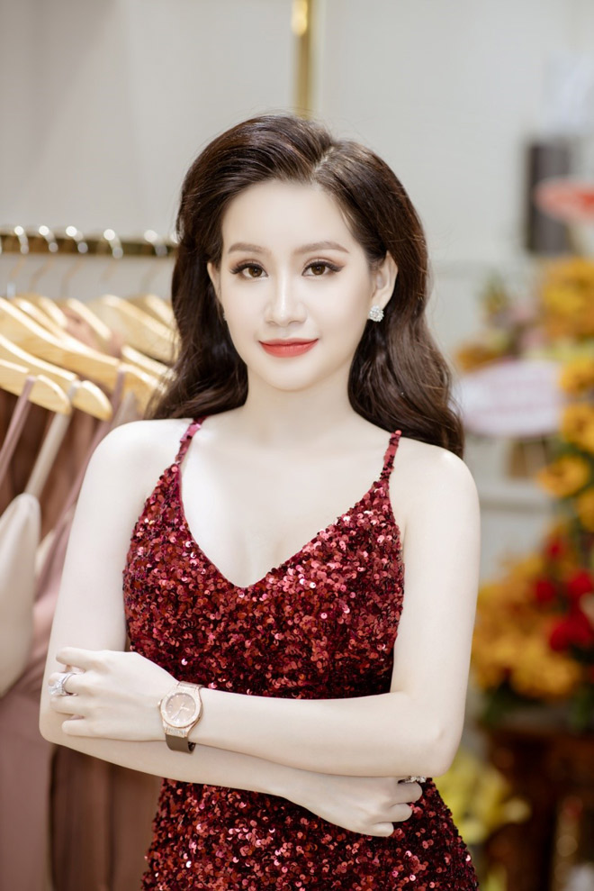 Tưng bừng khai trương chi nhánh 2 - Thương hiệu thời trang Céline trực ...