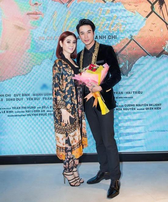 Vừa có con trai, Lâm Khánh Chi đã "trốn” chồng quay phim khỏa thân cùng ...