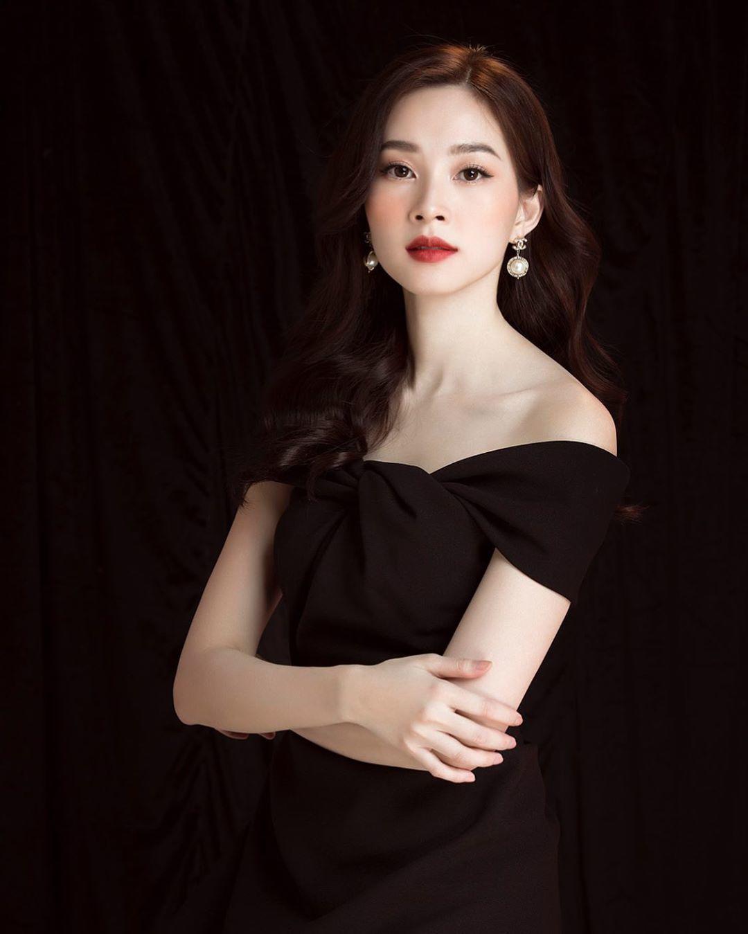 Tậu vài chiêu họa mặt tự nhiên của Đặng Thu Thảo, chị em Tết này chỉ có ...