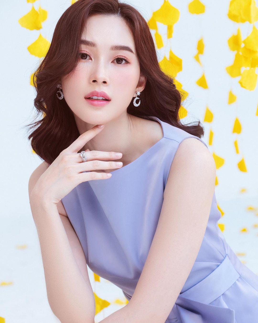 Tậu vài chiêu họa mặt tự nhiên của Đặng Thu Thảo, chị em Tết này chỉ có ...