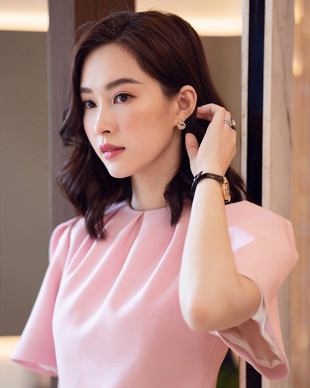 Tậu vài chiêu họa mặt tự nhiên của Đặng Thu Thảo, chị em Tết này chỉ có ...