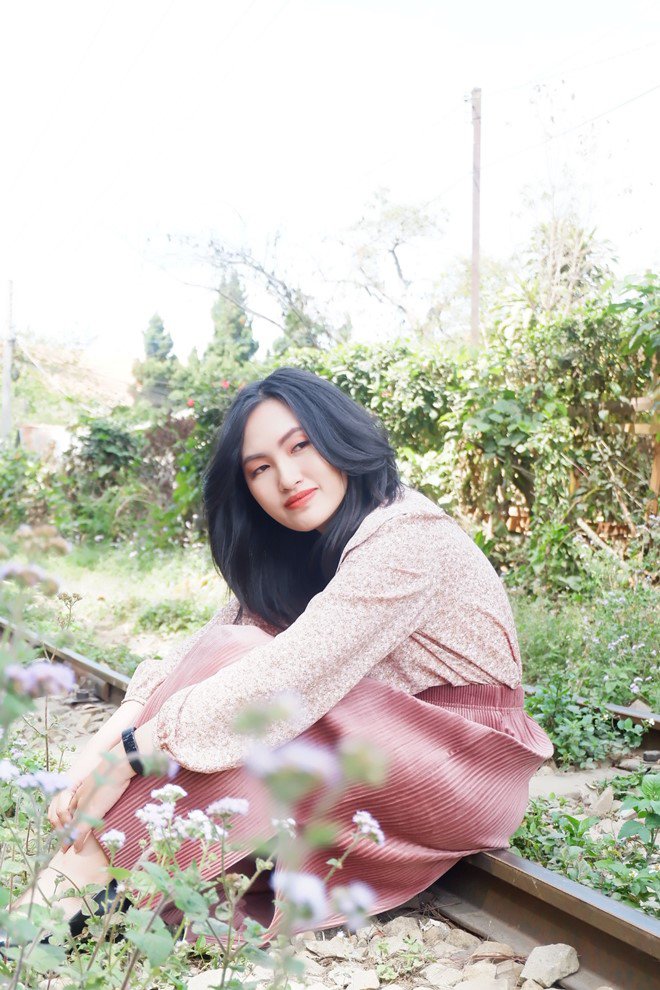 Chờ ngày lời hứa nở hoa: Món quà lễ Tình nhân của ca sĩ Nguyên Hà