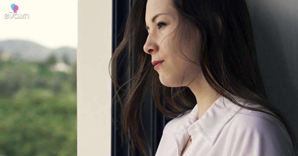 Mẹ vợ sắp lên chơi, nhìn chồng bê két sắt đi gửi, tôi hạ quyết tâm ly hôn