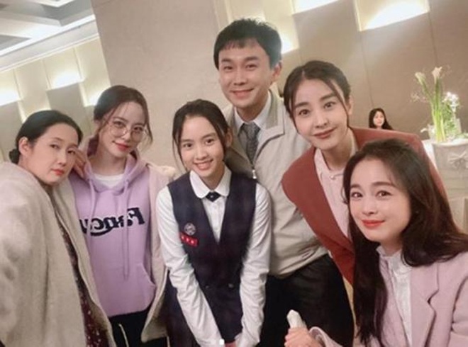 Ngôi sao 24/7: Lớn hơn Kim Tae Hee 2 tuổi nhưng chị đẹp này nhan sắc ...