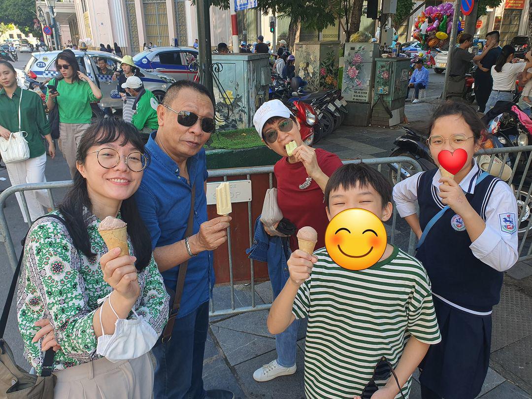 Ảnh đời thường dí dỏm của con trai Lại Văn Sâm và những lần hiếm hoi cho người vợ kín tiếng lên sóng