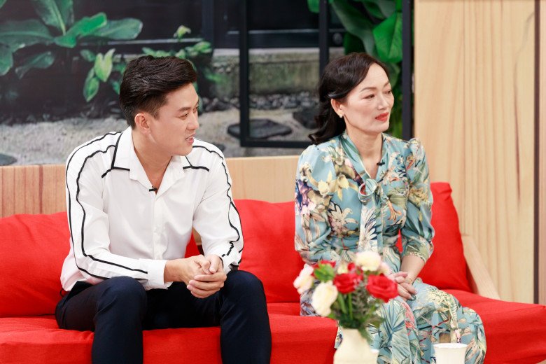 Quách Ngọc Tuyên lấy vợ đáng tuổi cháu, mẹ vợ mắc cỡ bỏ chạy khi chàng ...