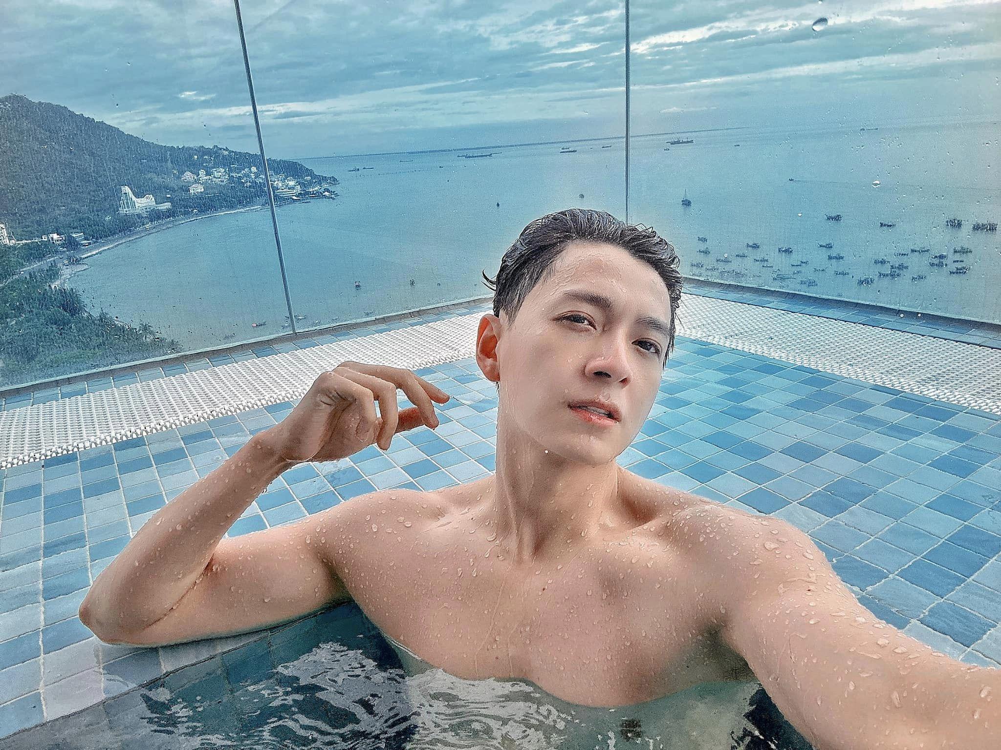 Ngô Kiến Huy và khoảng thời gian tiêu cực, bị nói chơi đồ vì thân hình gầy sọp xanh xao