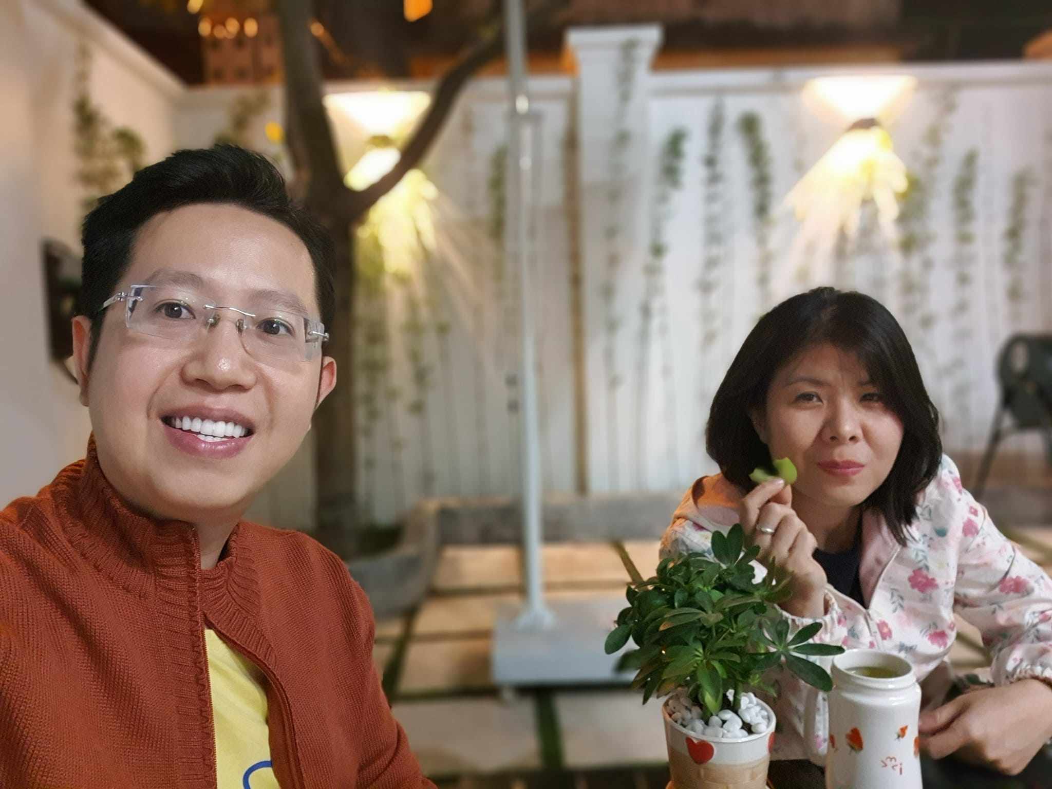 BTV VTV lấy vợ là đồng nghiệp, có biệt thự màu xanh cực đẹp, bề thế từ ...