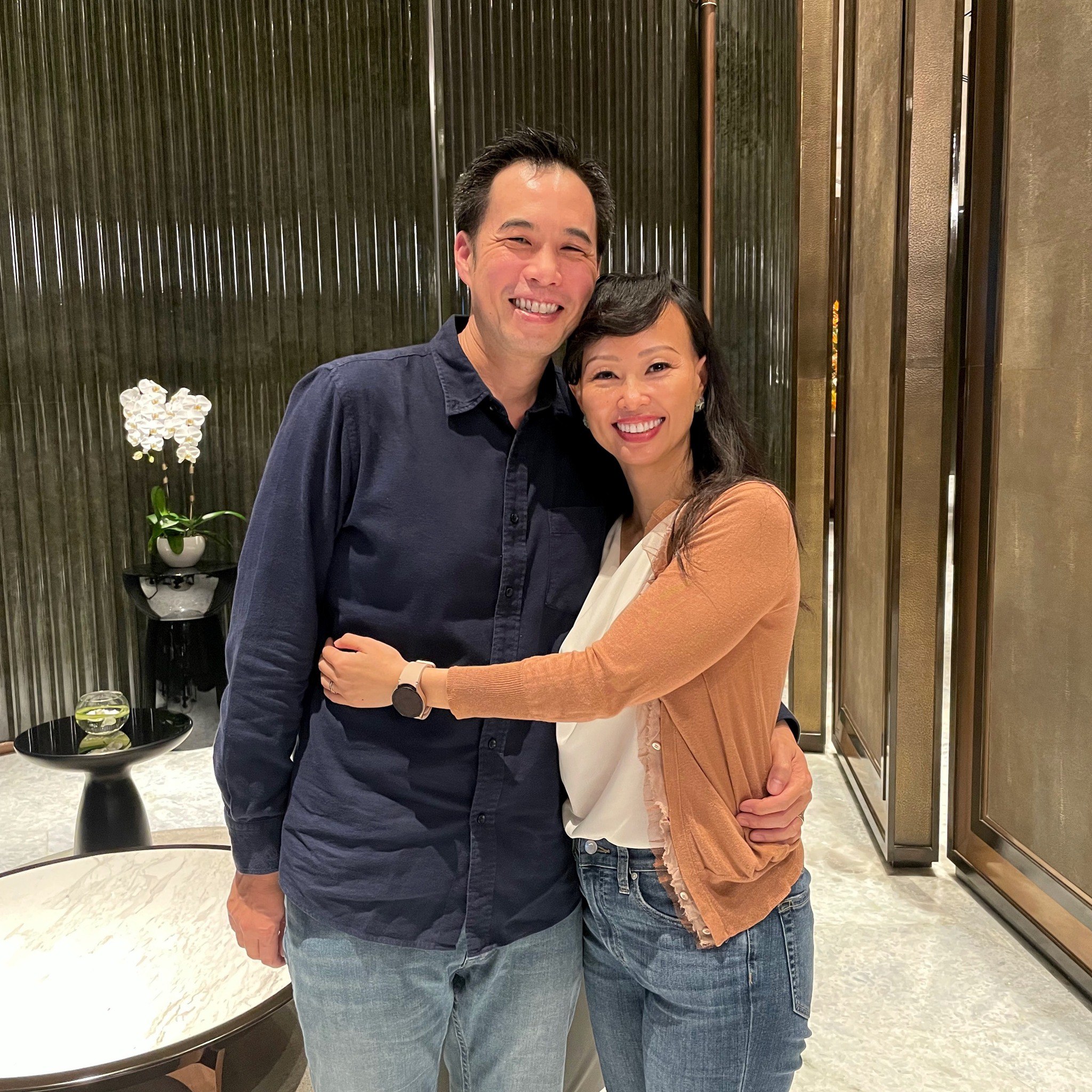 Chú khủng long của cuộc đời Shark Linh: Chồng giám đốc cao to và tài ...