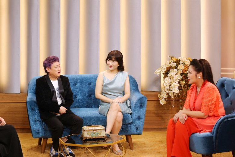 Danh tính vợ đẹp của danh hài Tấn Bo, chung sống suốt 20 năm đẻ 4 con ...