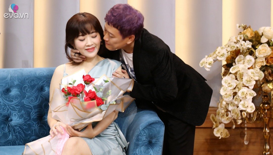 Danh tính vợ đẹp của danh hài Tấn Bo, chung sống suốt 20 năm đẻ 4 con ...