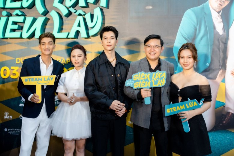 Đạo diễn trăm tỷ Võ Thanh Hòa trở thành khách mời Việt Nam duy nhất tại LHP lớn ở Mỹ