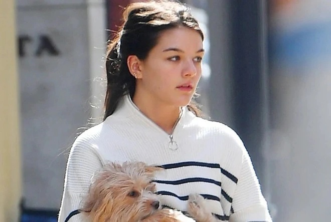 Hé lộ mối quan hệ của Suri với bố sau 10 năm xa cách, ái nữ 16 tuổi ...