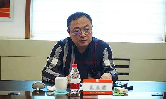 Chồng tố vợ cặp kè với lãnh đạo nên "quan lộ thần tốc”, diễn biến sau ...