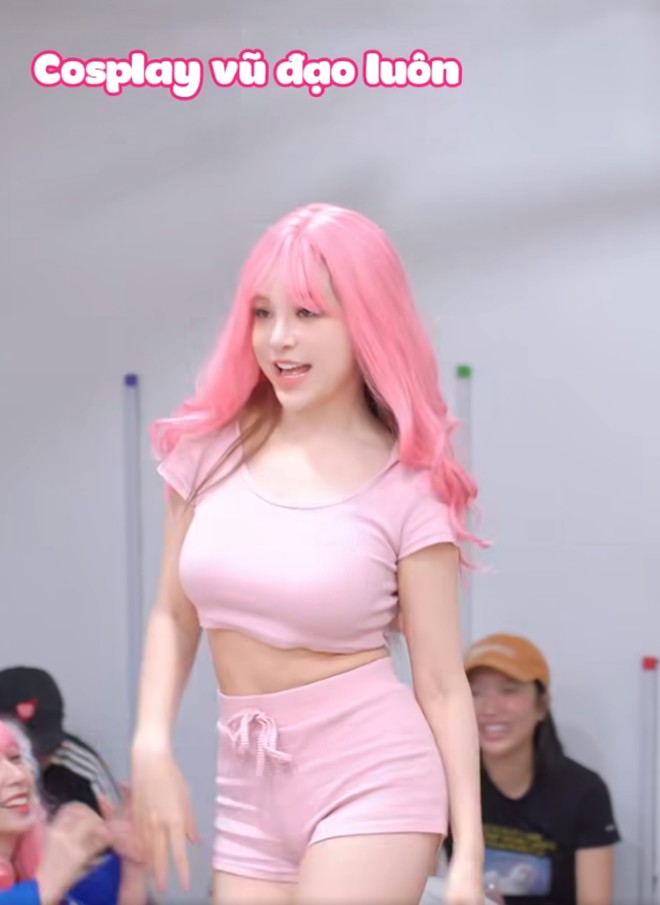 Trang thanh long là ai mà khiến Diva Mỹ Linh ngưỡng mộ vì có đủ thứ tài năng, ngoại ngữ đầy mình?