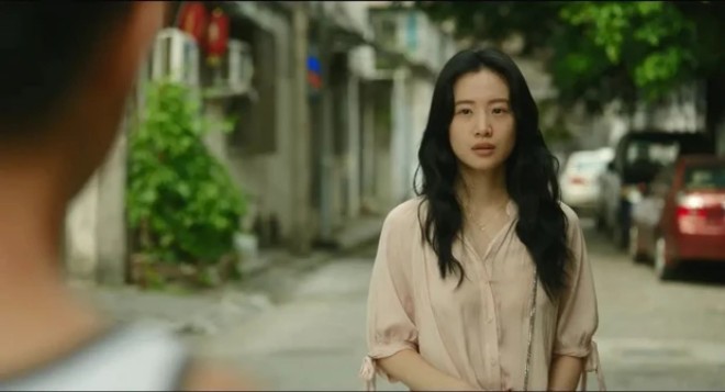 Mỹ nữ bay màu sự nghiệp vì một quả táo, bị đuổi cổ khỏi đoàn làm phim ...
