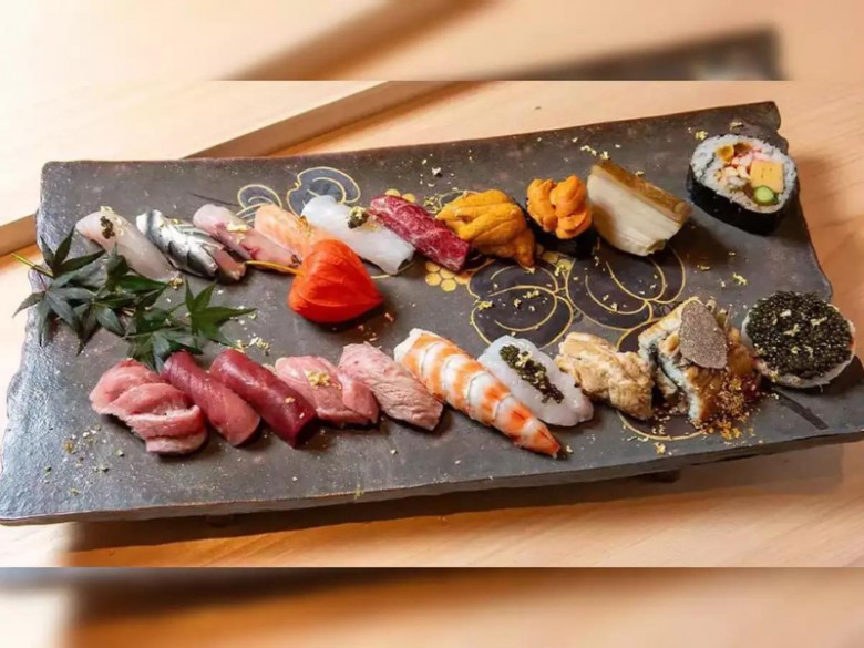 Có gì bên trong đĩa sushi đắt nhất thế giới, giá gần 58 triệu nhưng ...