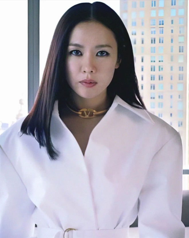 Cùng là mẹ bỉm, Son Ye Jin có đầu bù tóc rối, nhan sắc tàn phai như ...