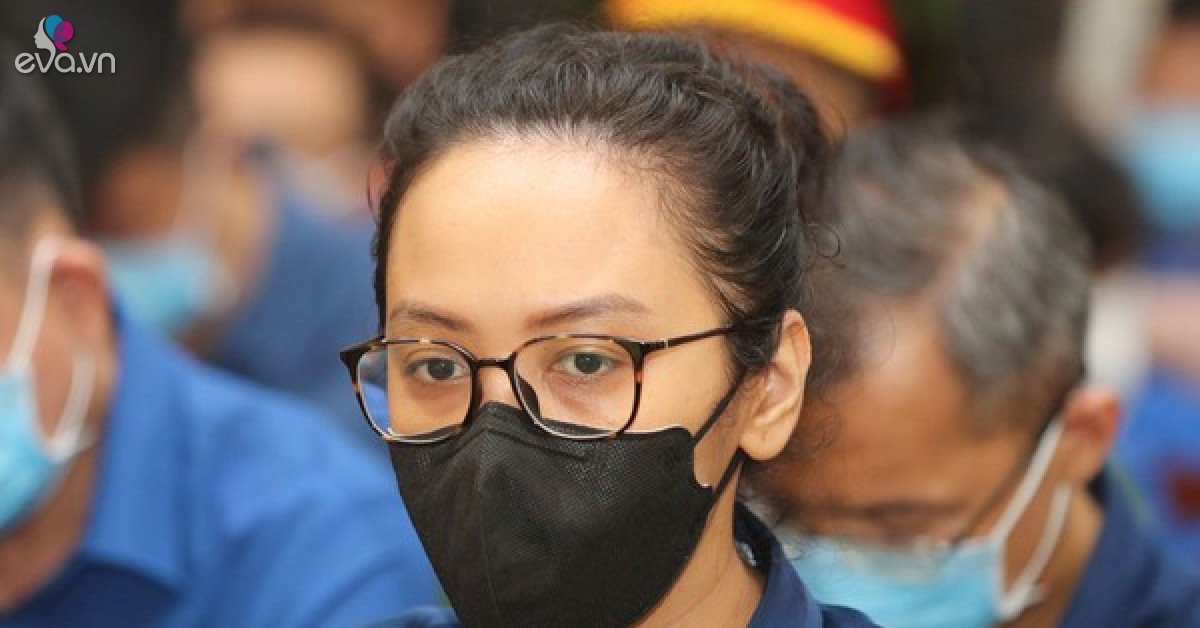 Bị cáo Trương Huệ Vân rơm rớm khi khai về ‘mẹ Trương Mỹ Lan’