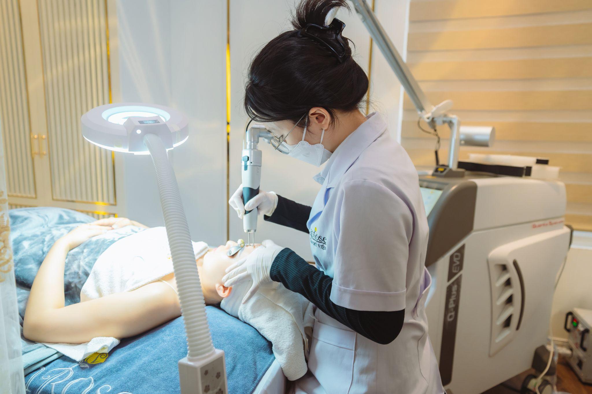 Anrose Spa đầu tư công nghệ châu Âu chăm sóc da cho khách hàng