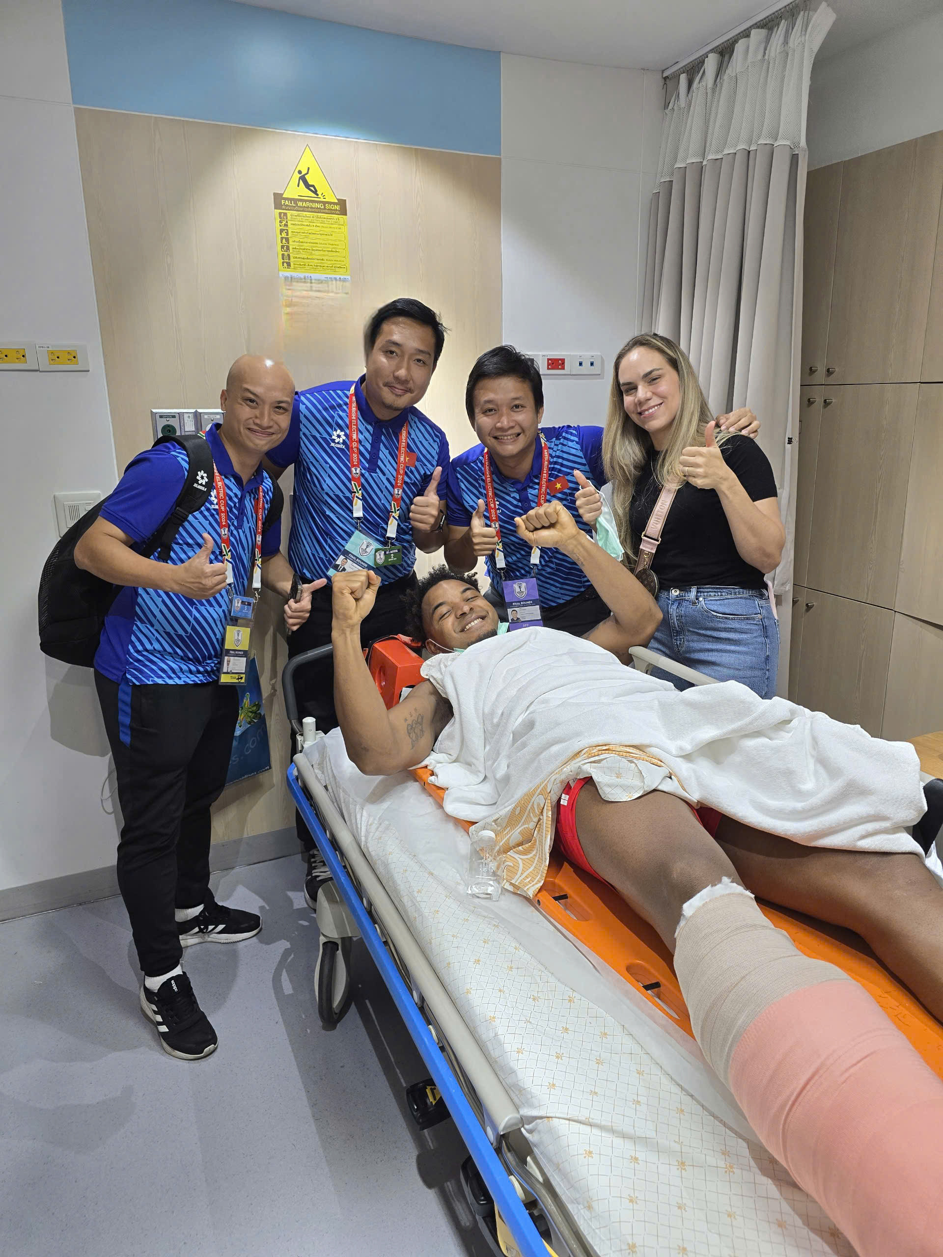 Tuyển Việt Nam mất Xuân Son nhiều tháng vì chấn thương rất nặng