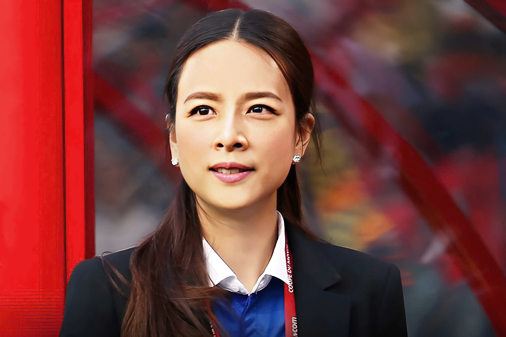Học vấn và gia thế khủng của nữ tỷ phú trả tiền viện phí cho Xuân Son