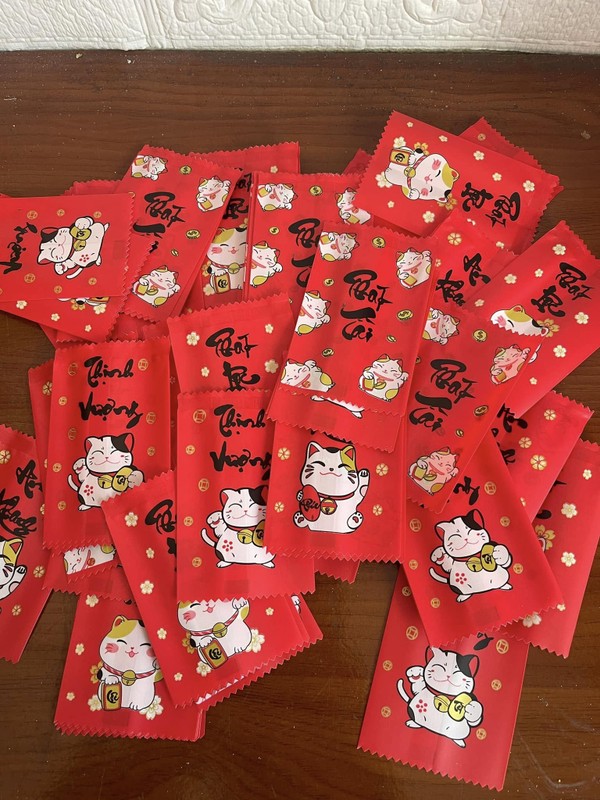 Độc lạ lì xì "xé túi mù” khiến giới trẻ thích thú tìm mua