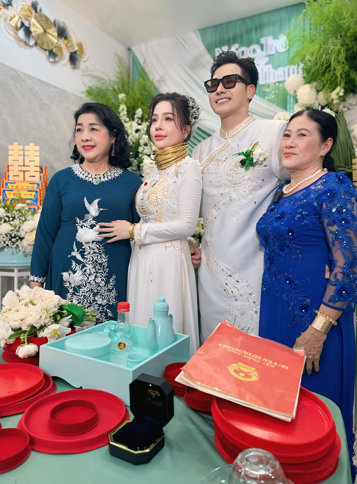 Chu Bin mang sính lễ hàng tỷ đồng tặng vợ trong lễ vu quy