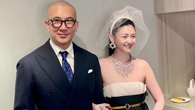 DJ Koo nhường quyền thừa kế tài sản của Từ Hy Viên cho mẹ vợ, ngầm chỉ trích Uông Tiểu Phi làm màu