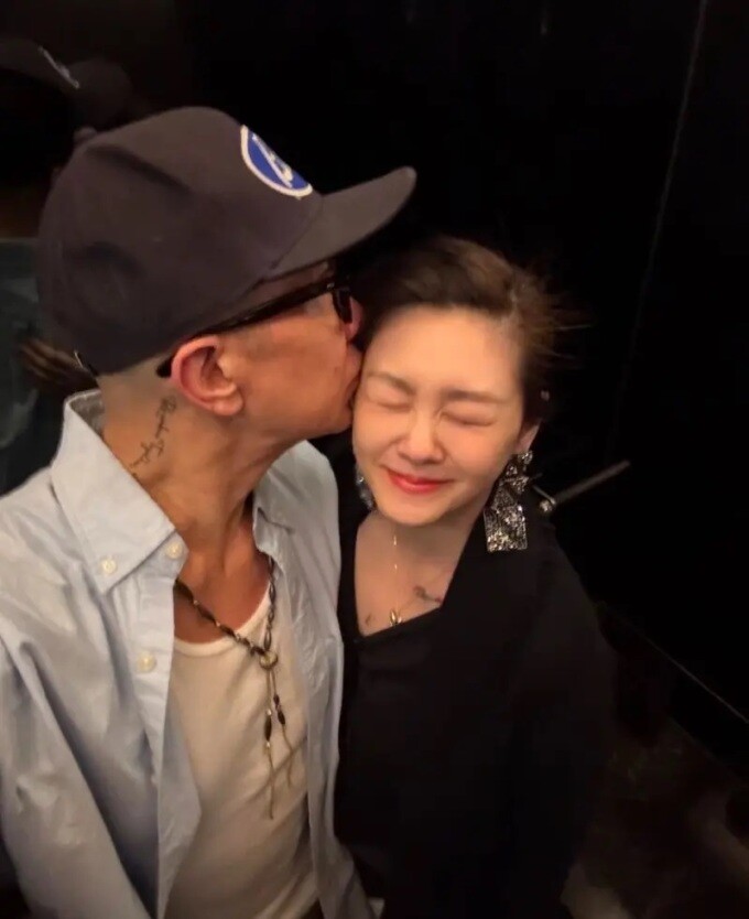 DJ Koo òa khóc hôn vĩnh biệt vợ trước giờ hỏa táng, lý do thực sự khiến ...