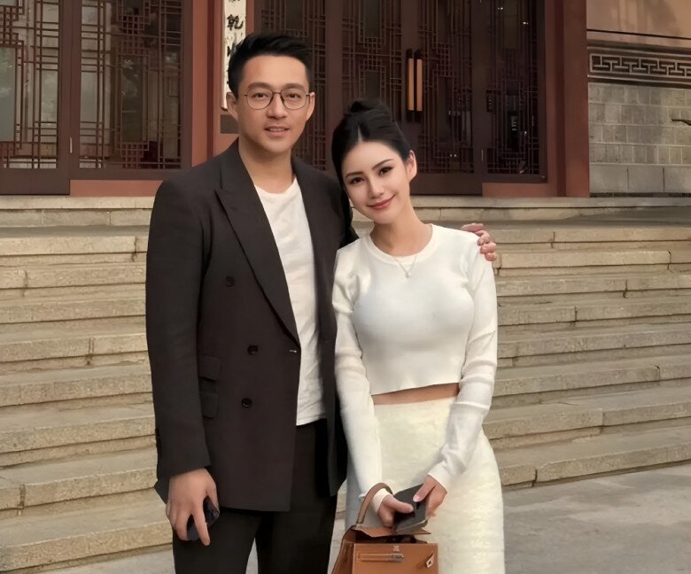 Uông Tiểu Phi từng gọi Từ Hy Viên là hải cẩu nay thâm tình khóc thương: Tình cũ nổi đóa, vợ hiện ...