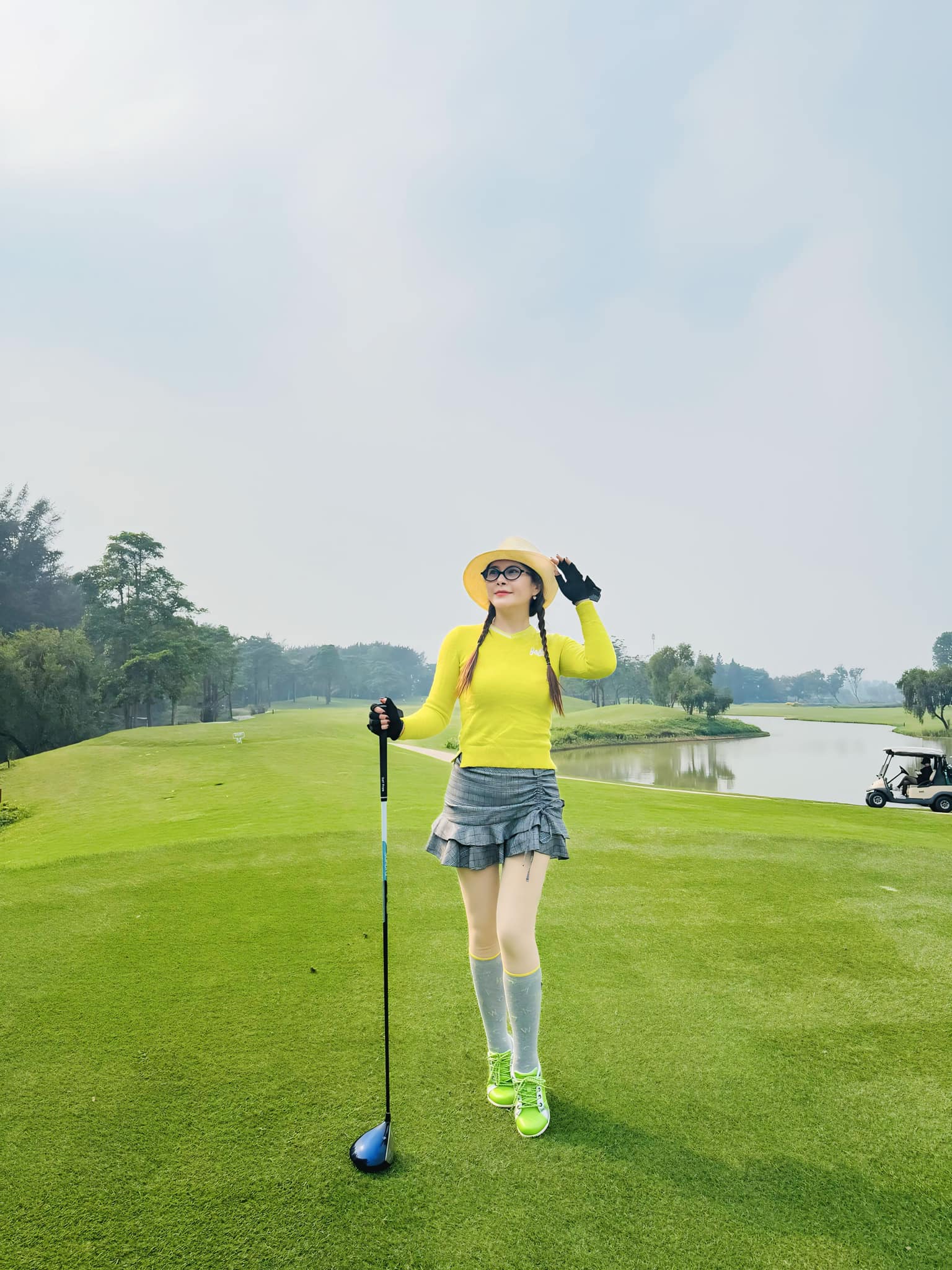 Vợ anh Núi 50 tuổi vẫn như chúa sơn lâm đơn độc, muốn mua một miếng đất mời những người bạn về ...