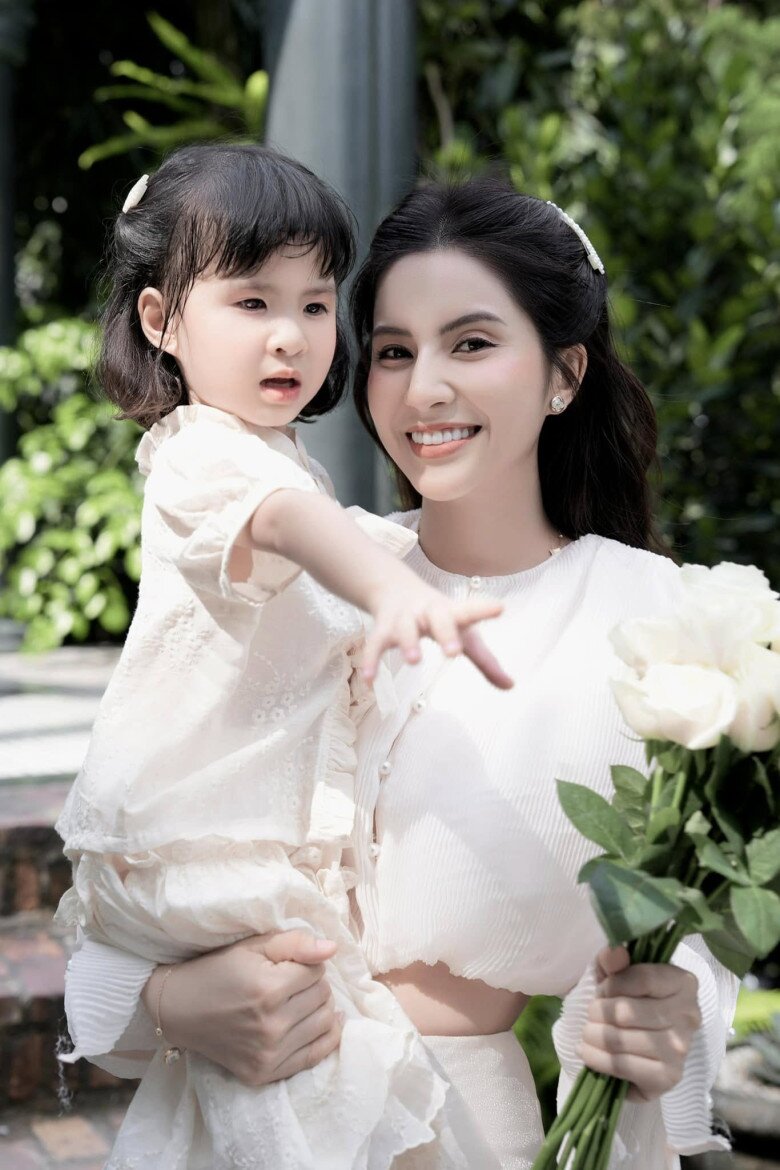 Thiên An đính chính số tuổi của 2 con đã mất, đồng nghiệp nói cô từng nợ tiền nhà, tài khoản ...