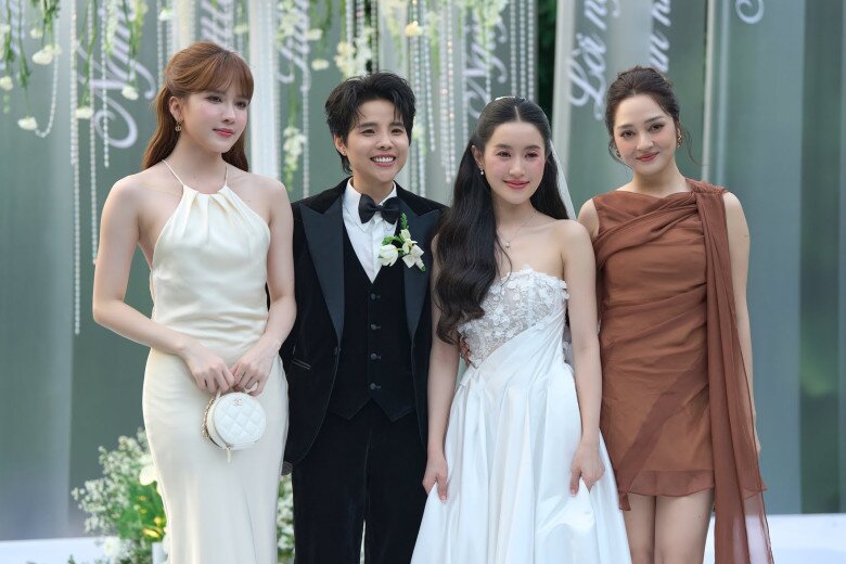 Vợ Vũ Cát Tường và Khánh Vân bị so sánh vì màn nhảy trong đám cưới, Minh Hằng cũng từng diện váy ...