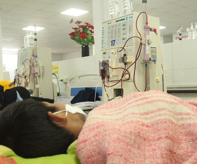 Mỗi tháng kiếm được hơn 50 triệu, chàng trai trẻ chưa kịp vui thì thận ...