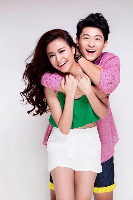 Hoang Thuy Linh va Harry Lu | Lộ ảnh quyến rũ bên nhau