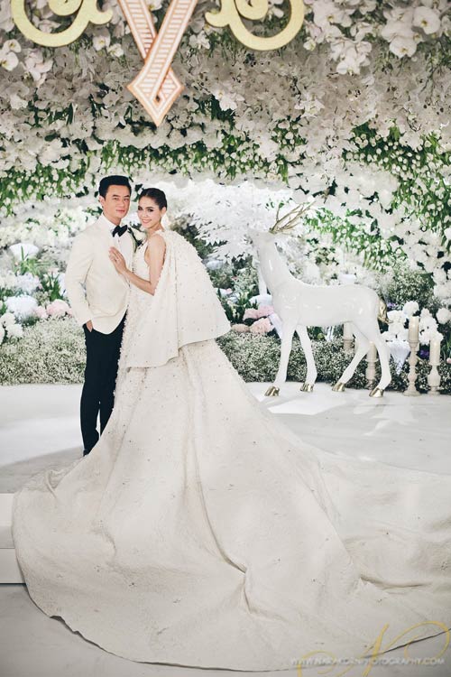 Ngắm đám cưới pha lê của Chompoo Araya