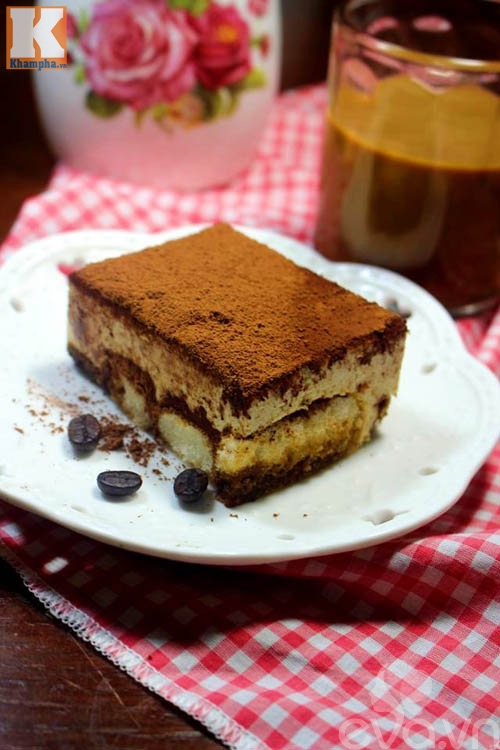 Bánh tiramisu ngon mát, thơm mềm