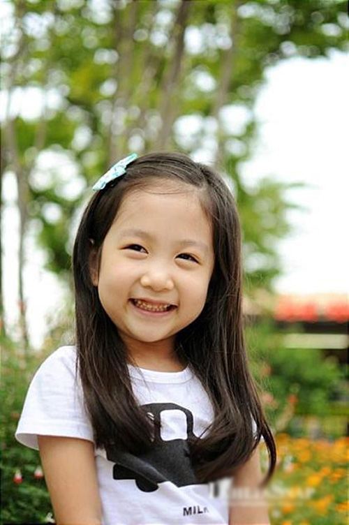 "Thiên thần nhí” Lee Chae Mi bị bắt cóc