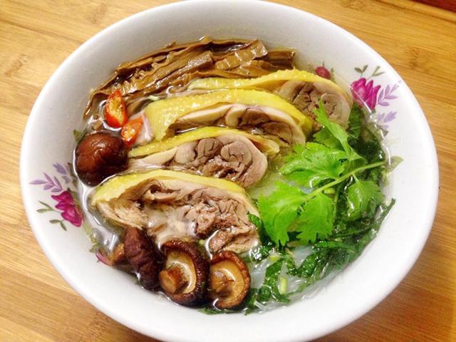 Chê cơm Paris không hợp khẩu vị, vợ đảm xắn tay đãi chồng các bữa sáng ...