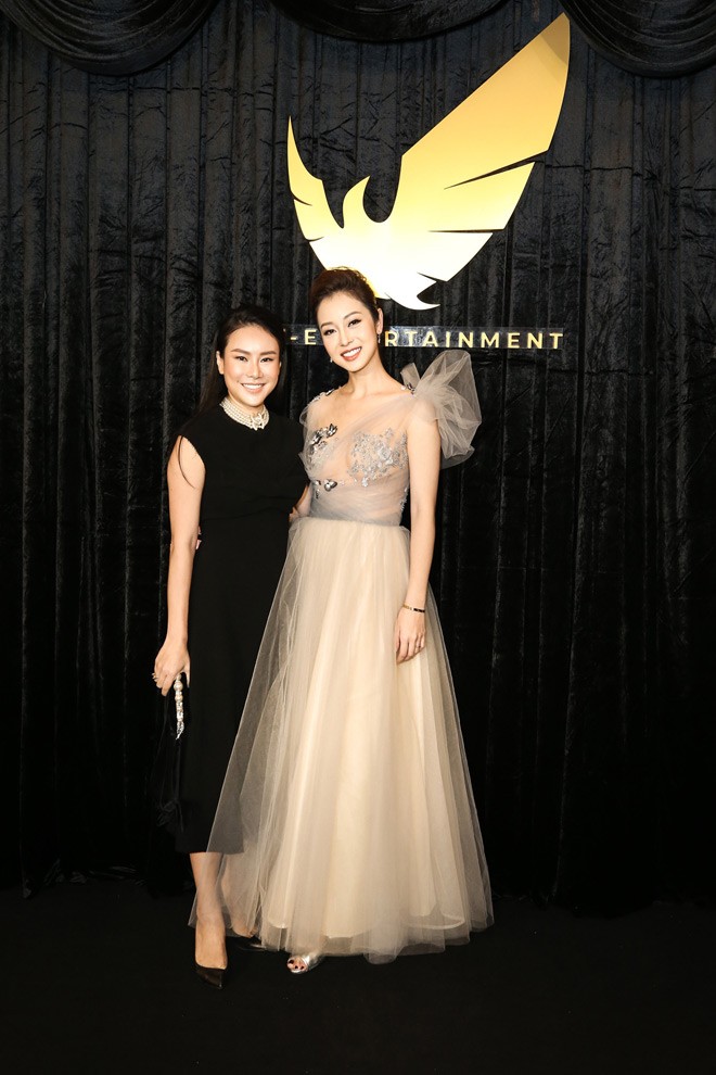 Doanh nhân Cheng Bảo Phương đẹp kiêu sa tại sự kiện hợp tác với công ty ...