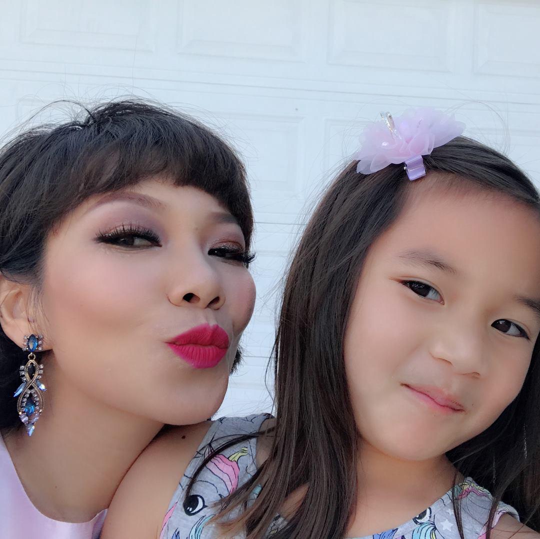Không ngờ con gái Diva Hà Trần đã lớn phổng phao và xinh đẹp ăn đứt mẹ!