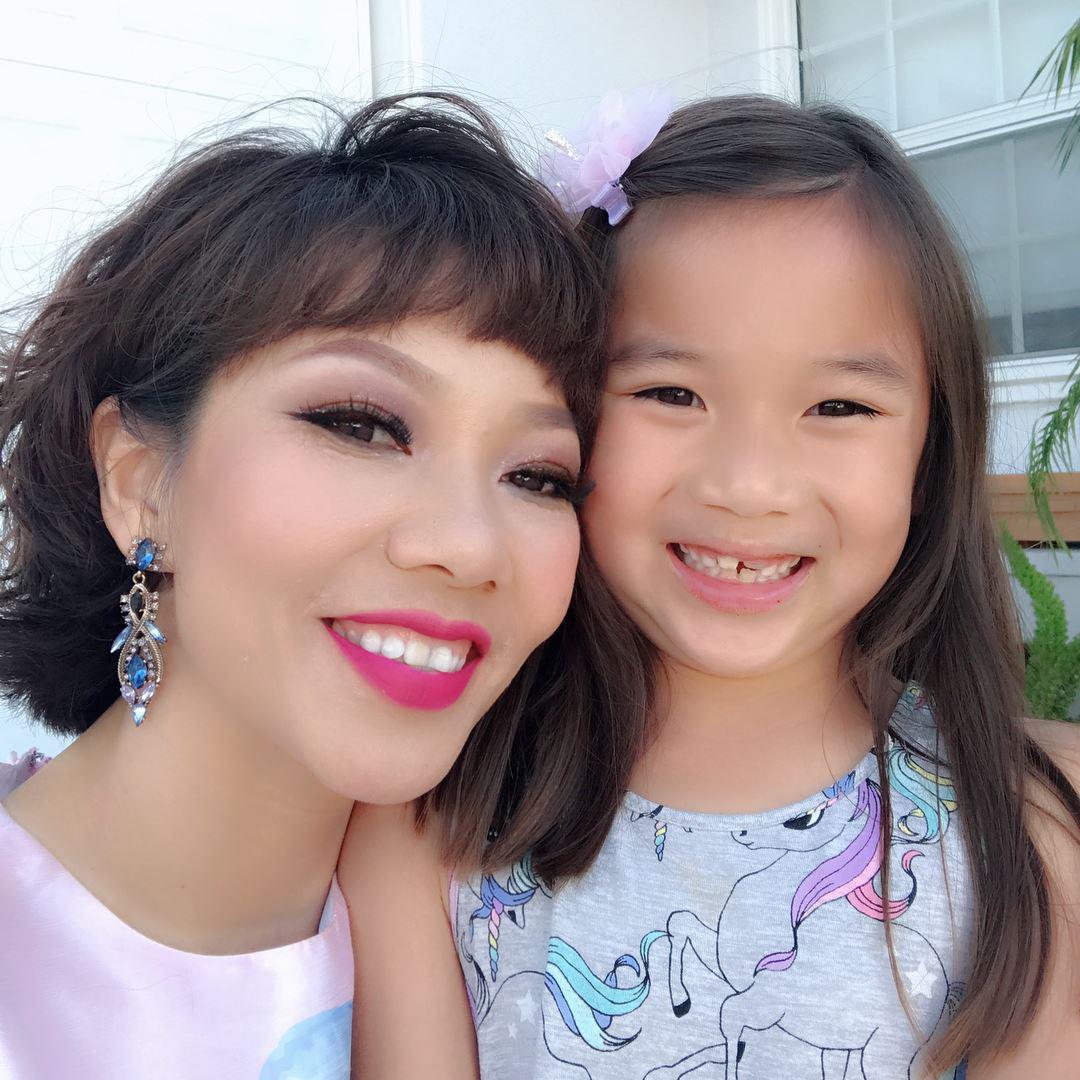 Không ngờ con gái Diva Hà Trần đã lớn phổng phao và xinh đẹp ăn đứt mẹ!