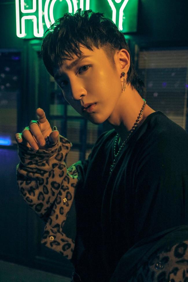 MONSTAR phải quỳ 30 phút trong hậu trường quay MV Giữ lấy làm gì