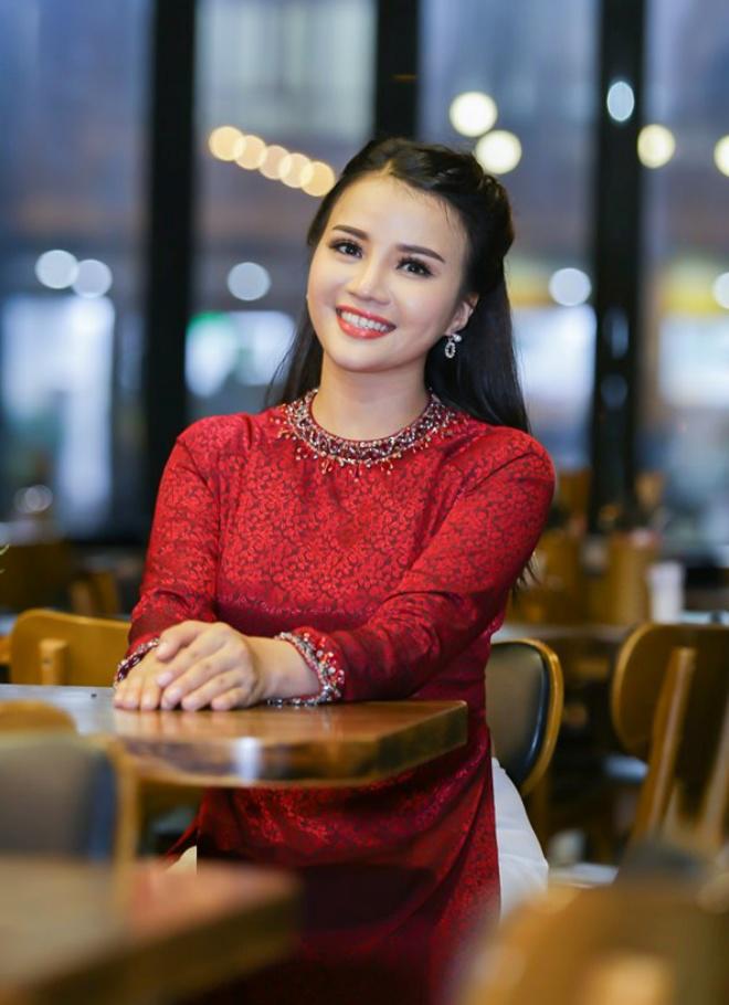 Ca sĩ Thẩm Thuý Hà bán đất, bán ô tô để đầu tư cho liveshow tiền tỷ đầu tay