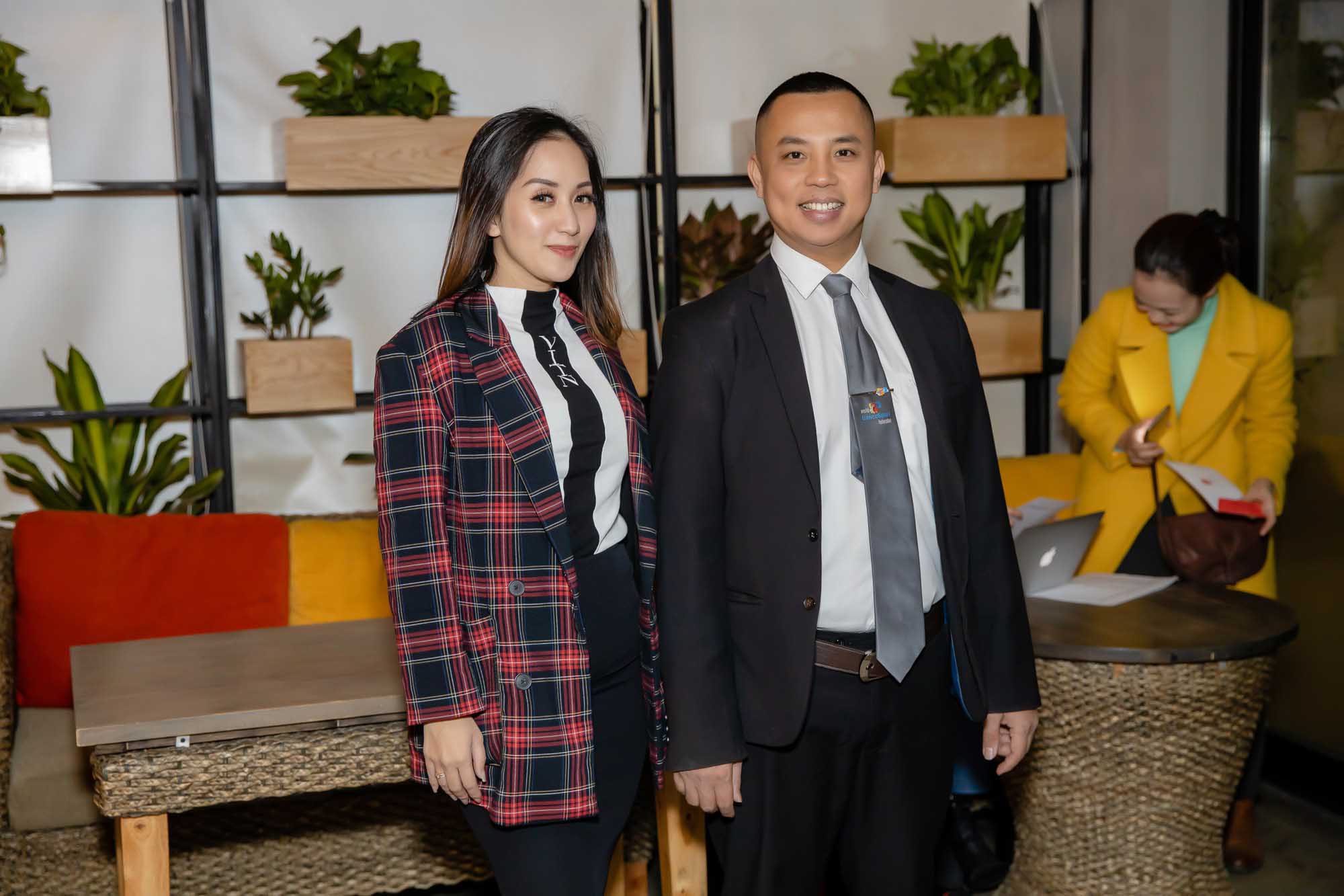 Tình cũ Khánh Thi râu ria không nhận ra sau 4 năm lấy vợ trẻ